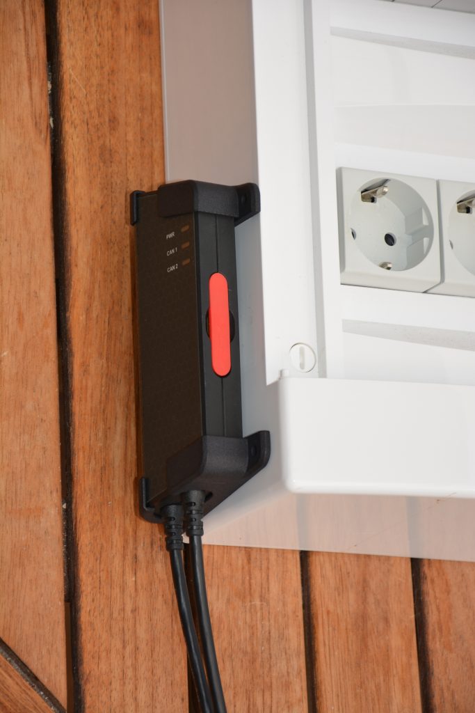 NEW! Mounting Brackets keep your Kvaser interface in place - Kvaser ...